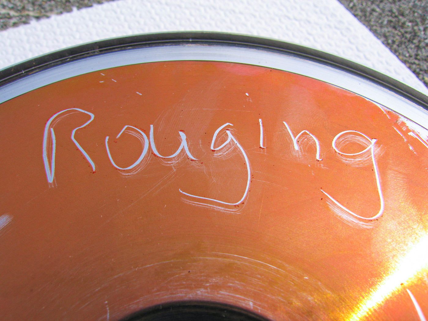 Rouging: Ablagerungen in Reinwassersystemen | Hygieneforum.ch