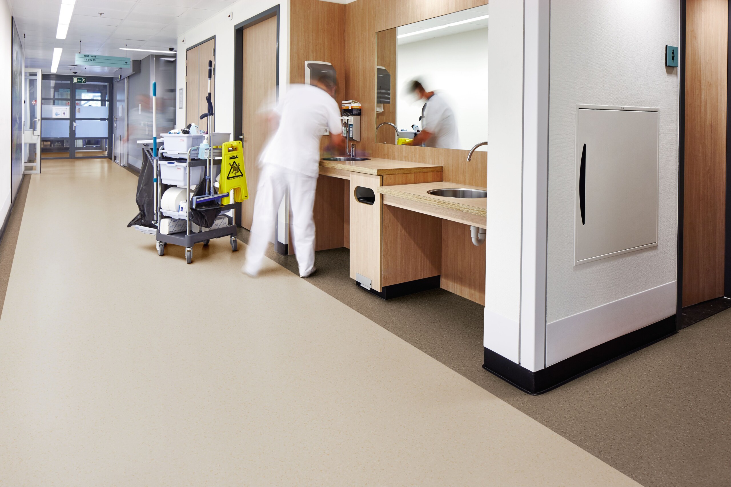 Hygiene starts on the floor: What floor solutions can contribute to ...